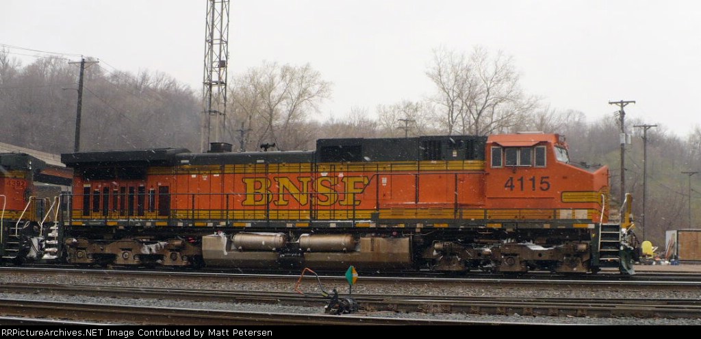 BNSF 4115